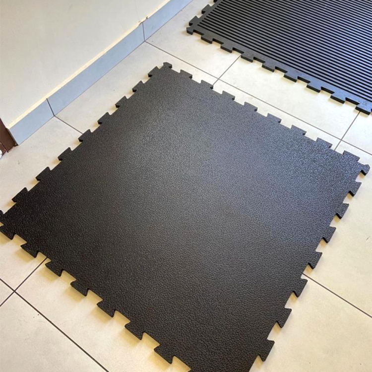 Top Dealers of Badminton Court Rubber Mats - Premium Quality Solutions